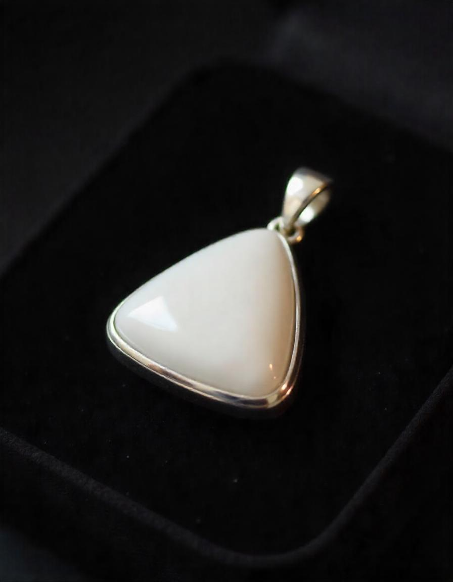 White Coral Pendant | Safed Moonga Pendant | Triangle | With Certifica – Vedic Crystals