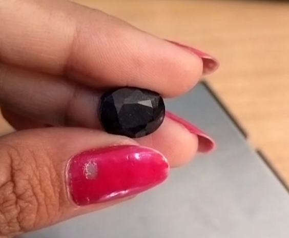 10 ratti Bangkok Blue Sapphire Stone (Neelam nag) – Vedic Crystals