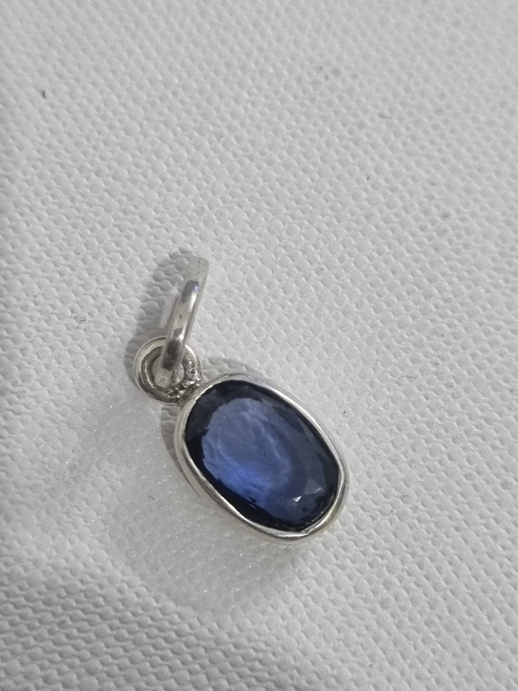 Neelam Stone Effects – Vedic Crystals