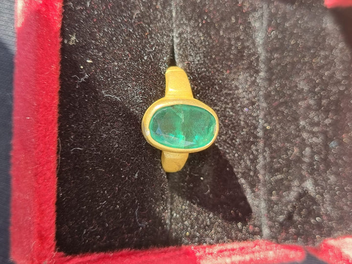 Emerald stone | Panna stone | 10 ratti | With Certificate | Pachu stone