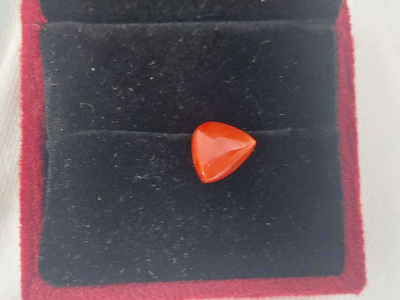 Red Coral | Moonga stone | Italian | Triangle | 4 ratti | With Certifi ...
