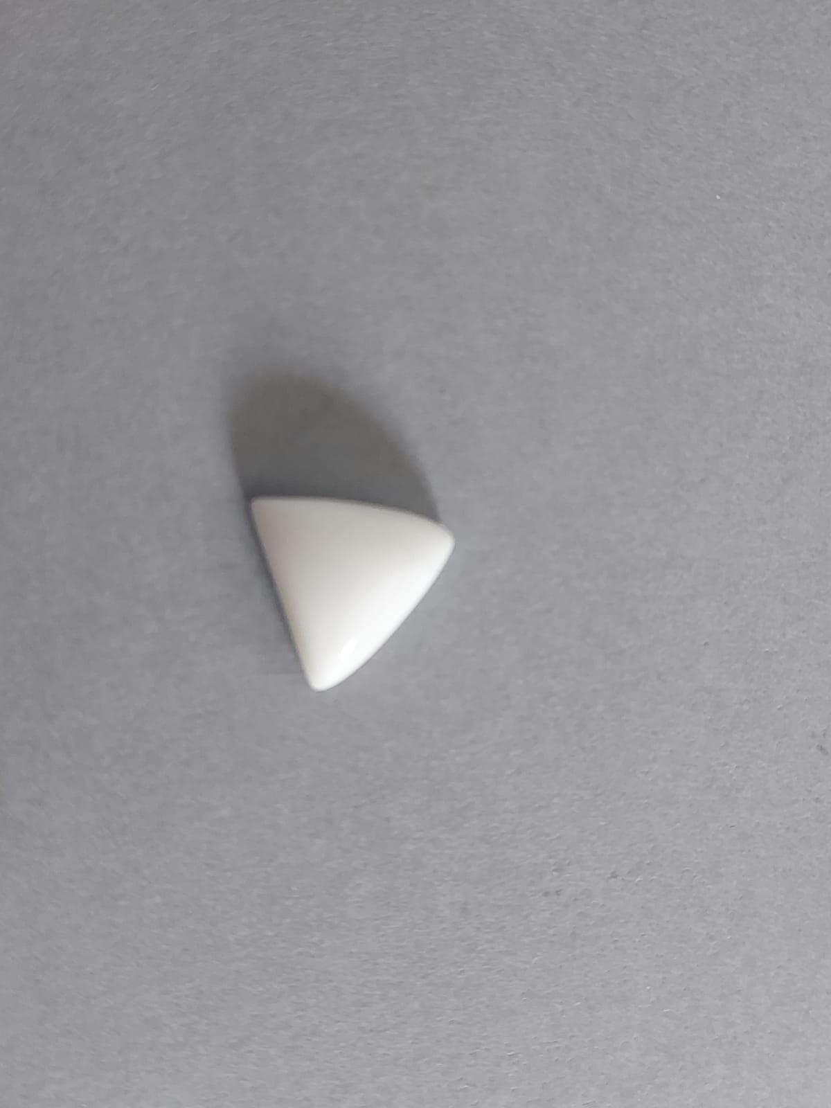 White Coral Stone | Safed Mooonga | Triangle | 5 Carat | With Lab Cert ...